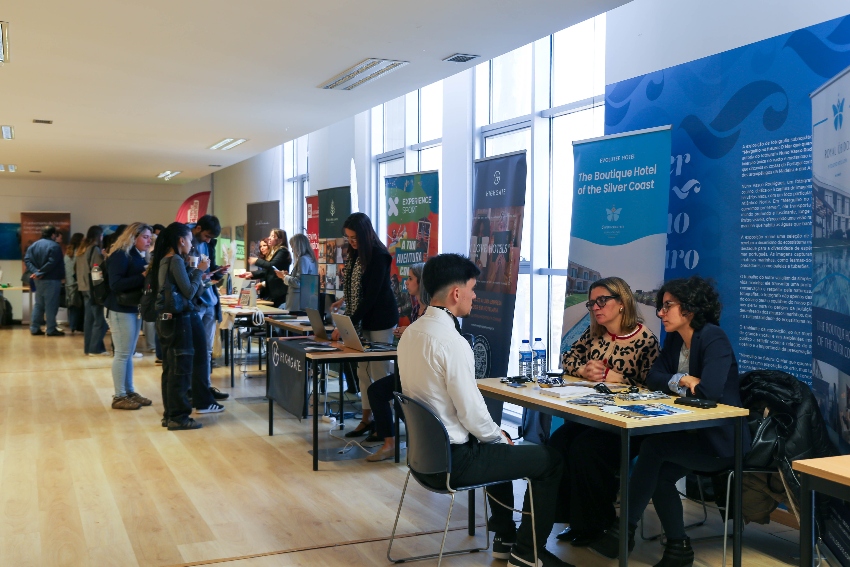 Peniche: Estudantes da ESTM fazem contactos com empresas de turismo e ...